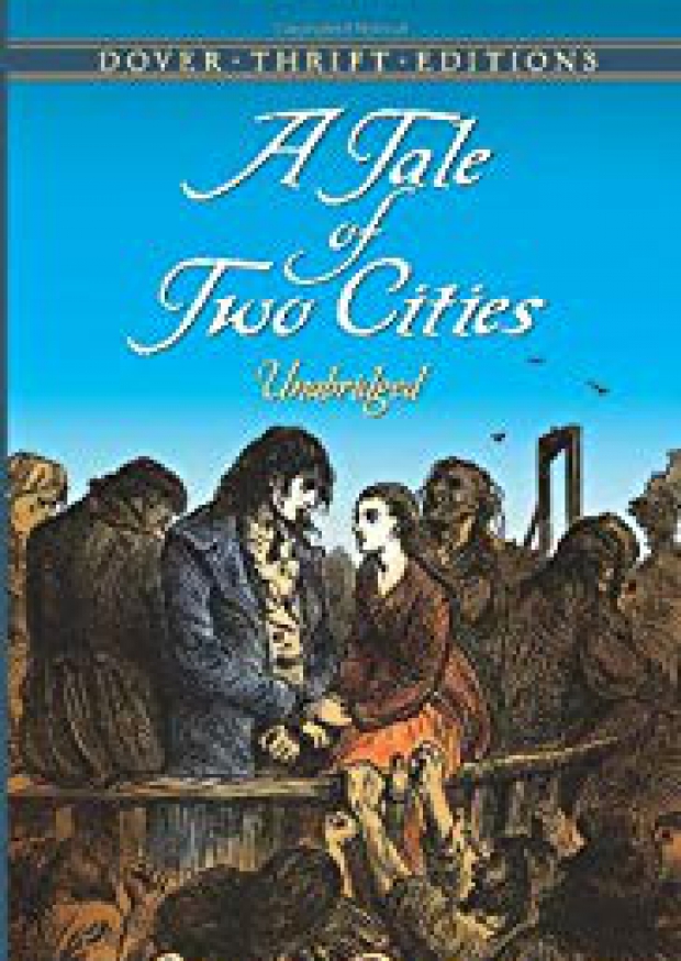 القارئ — A Tale of Two Cities (Dover Thrift Editions)